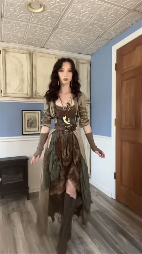 Hot Ren Faire Outfits