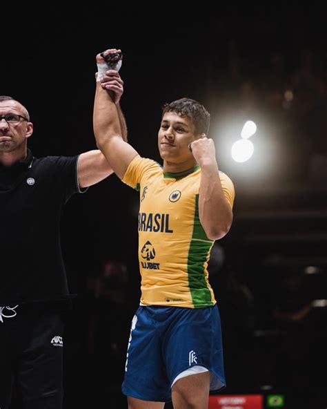 Mica Galvão Imagens De Jiu Jitsu Exercícios De Boxe Lutador De Jiu