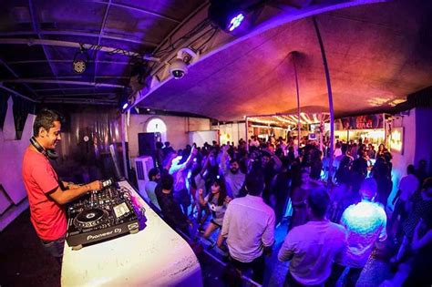 Dance Floor Clubs In Pune