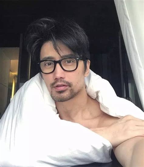 帅叔头像帅伯大山谷图库