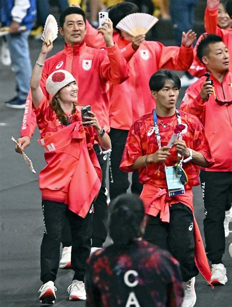 パリオリンピック2024閉会式 読売新聞