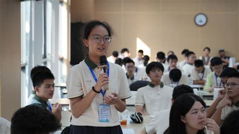 150名高中生、6天——这个夏天他们相聚交大巴院探索前沿！ 上海交通大学巴黎卓越工程师学院