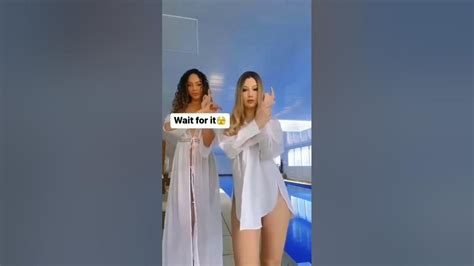 Sexy Two Girls In Full Body Nude Photos 🤤🤤 Reels Trending