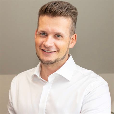 Philipp Kellner Strategischer Einkäufer Bauleistungen Vonovia Linkedin
