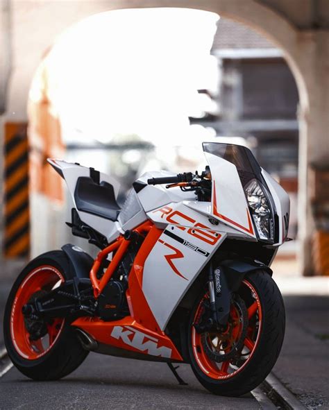 Rare Ktm Rc8 Ktm Rc8r Sport Bike Rider Motorbikes