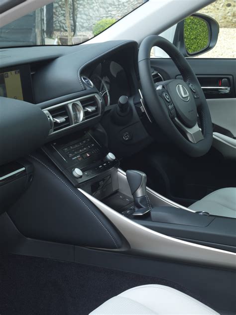 Is 300h Interior 2013 2016 Lexus Media Site