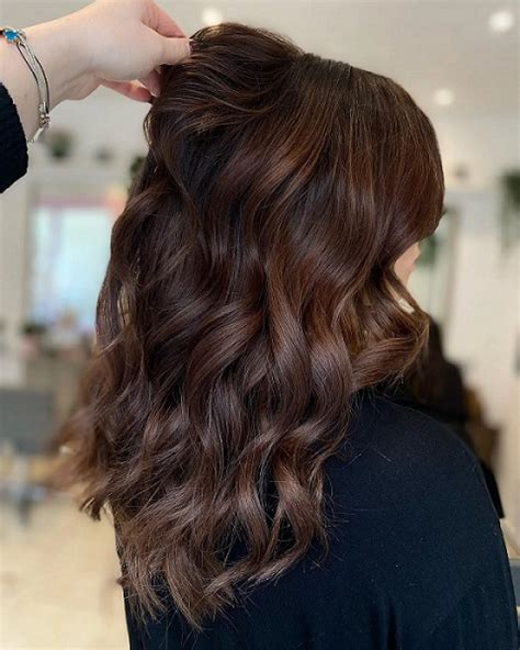 Ini 4 Warna Rambut Yang Cocok Untuk Kulit Sawo Matang