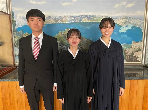 長野朝鮮初中級学校 今週から、朝鮮大学校教育実習生が来られたので紹介します！ 写真左より パクカンセ先生