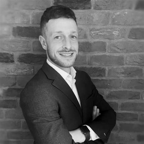 Lee Webb Leewebbestateagent • Threads Say More