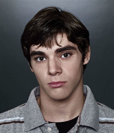 Walter White Son Actor 60 Photos Moonagedaydreamfilm