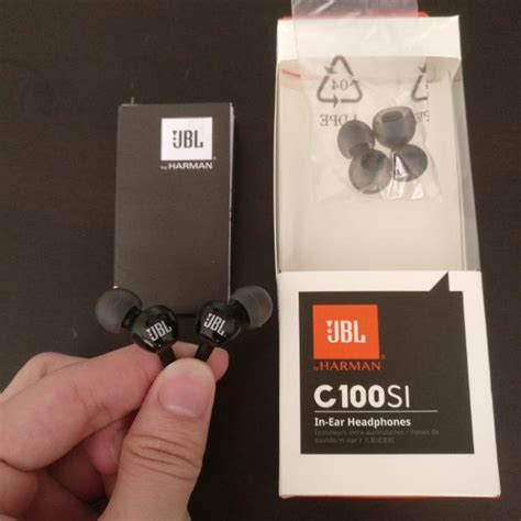 JBL In Ear Headphone Mobile Phones Gadgets Mobile Gadget Accessories Chargers Cables On