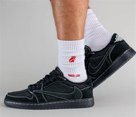 Giày Nike Air Jordan 1 Retro Low Travis Scott Black Phantom Dm7866