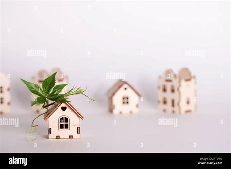 Retrofit Movement Future Proofing Homes Net Zero Carbon Adapting Buildings Concept Toy