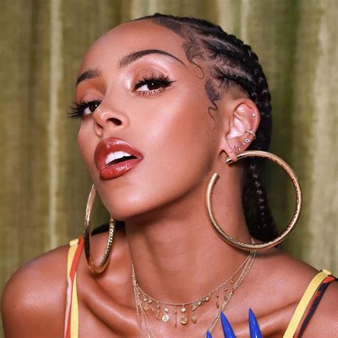Doja Cat Eyebrows Journey All The Craziest Looks