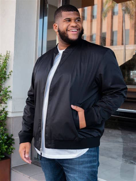 Pin On Styling Tips For Short And Plus Size Men