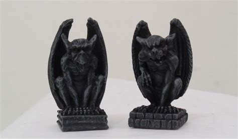 Mini Gargoyles Set Of 2 9609 899 Mystic Crypt The Most Unique Hard To Find Items At