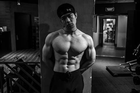 Derek Lee Faces In Shanghai Lensculture