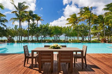 Bruce Williss Insane 33 Million Caribbean Compound Comes With Its Own