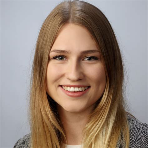 Claudia Emrichs Instagram Twitter And Facebook On Idcrawl