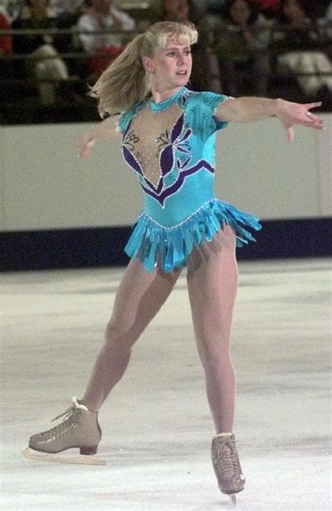 Pin By Arbez Thibaud On Patinage Artistique Figure Skating Dresses