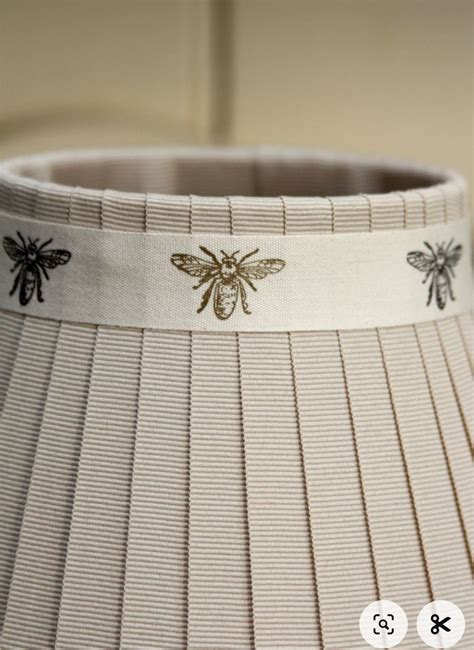 Bee Design Lamp Shade For Stylish Lighting