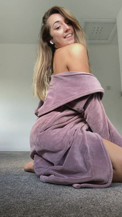 Felt Cute But Look Better Naked Scrolller