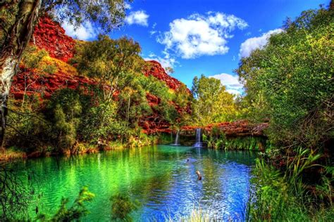 1100 Scenic Wallpapers
