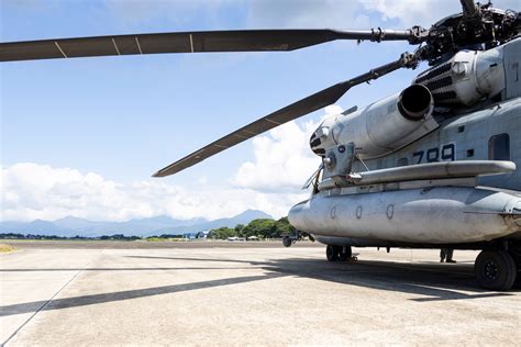 Marine Helicopters Ch 53