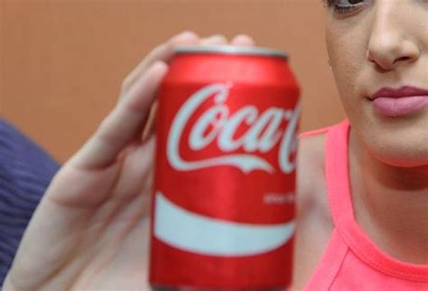 Coca Cola Verme Nella Lattina 12enne Ricoverata Caffeina Magazine