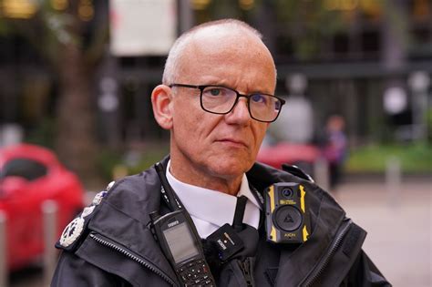 Met Firearms Officers Return To Duties Ending Protest Over Colleague