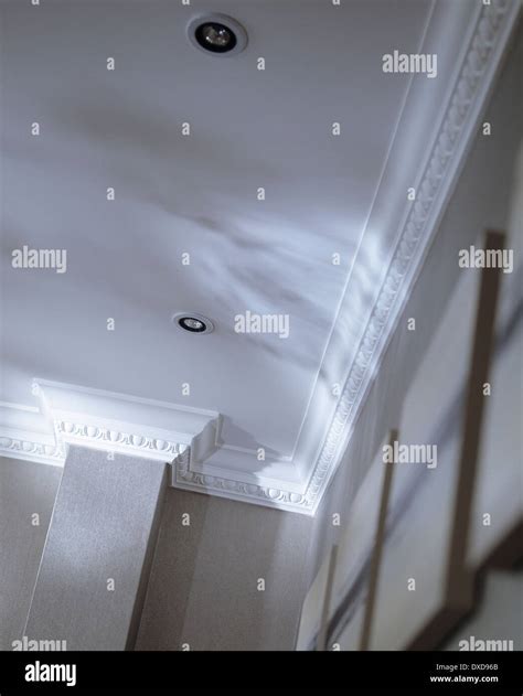 Zimmerdecke Gesims Fotos Und Bildmaterial In Hoher Auflösung Alamy