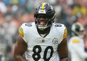 Steelers Notes Te Darnell Washington Leaves Game With A Fractured Bone