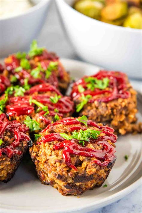 Easy Bite Sized Meatloaf Muffins Recipe With Oatmeal Adventures Of Mel