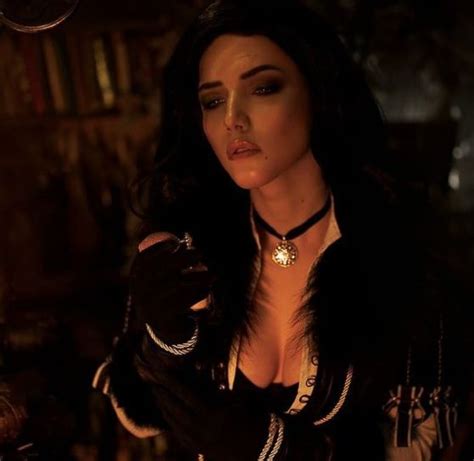 The Witcher 3 Yennefer Cosplay Teases Fans With Magical Powers