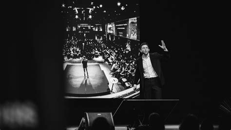 Dr Thomas Curran Keynote Speaker