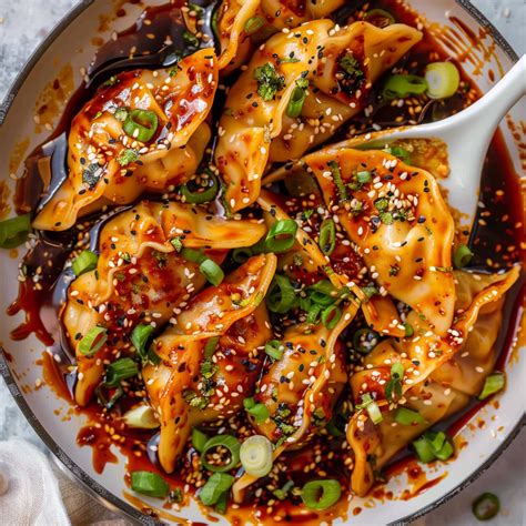One Pan Dumpling Dinner The Easiest Frozen Dumplings Upgrade Yummyy