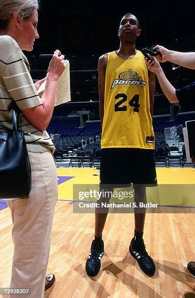 528 Pacers Jonathan Bender Photos And High Res Pictures Getty Images