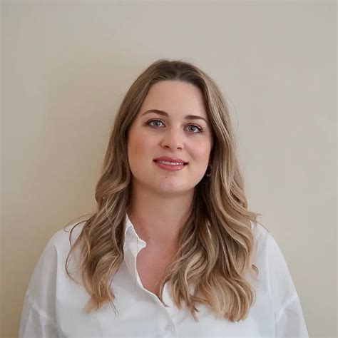 Julia Comau Avocate Collaboratrice Au Barreau D Aix En Provence