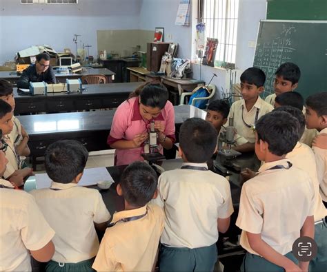 The Science Seeker Microscope Viewing Activity