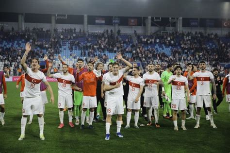 Ferdi Kadıoğlu Ve İsmail Yüksek Bombası Napoli Transfer Edecekken Ters Köşe Yeni Akit