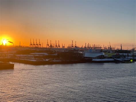 Hamburg Leadershipdevelopment Rtp Regionaltalentprogram Employeeexperience Kn Kuehnenagel