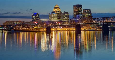 Dianna Ott Louisville Kentucky Communications Consultant Writer Grinnell College