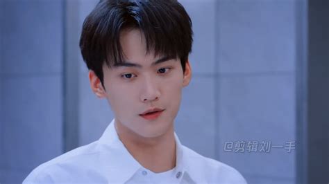 年下弟弟为进姐姐家门，有的是力气和手段《狙击蝴蝶》 腾讯新闻