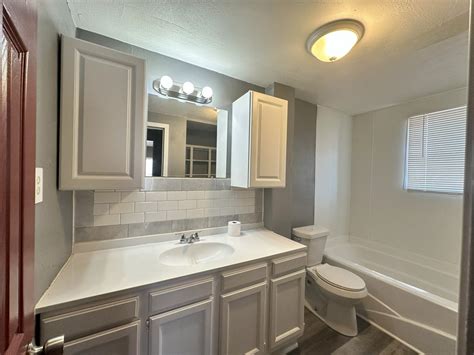 215 Se 38th St C Oklahoma City Ok 73129 Trulia
