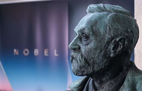 ألفرد نوبل هذا ما نعرفه عن مخترع الديناميت ومكرّم صنّاع السلام