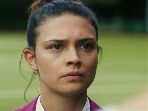 Ruby Bell [maxton Hall Screencaps 1x05 Harriet Herbig Matten]