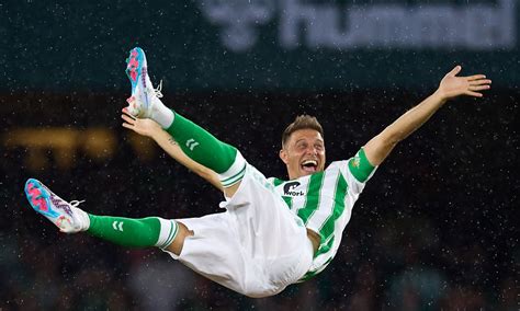 Joaquín Sánchez Se Va De Fiesta Con Sus Amigos Después Del Partido Homenaje