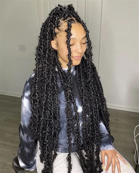 Butterfly Locs 🦋 Faux Locs Hairstyles Pretty Braided Hairstyles Locs Hairstyles