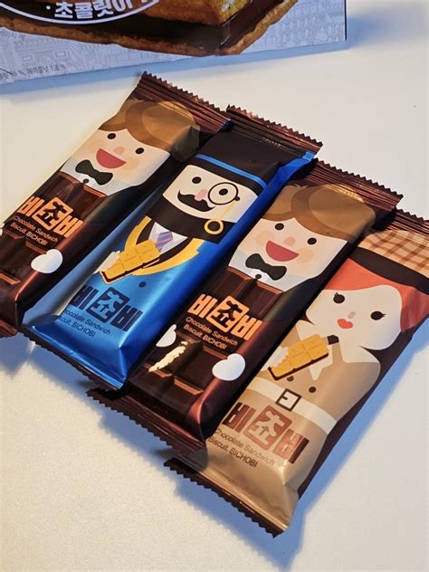 초콜릿이 통째로 들어간 비쵸비 피코크 초콜릿 샌드위치 비스킷과 비교 네이버 블로그