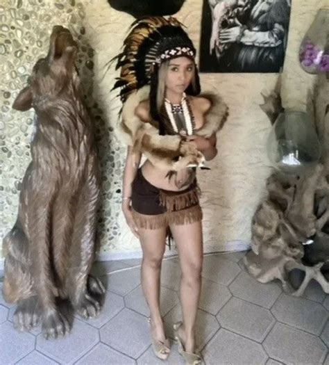 Photo Native American Hotness